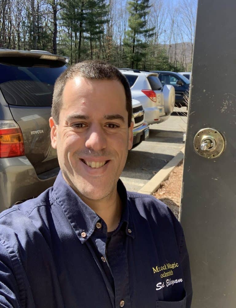 Mr. Lock Magic | Licensed Locksmith Servicing The Greater Hartford Area